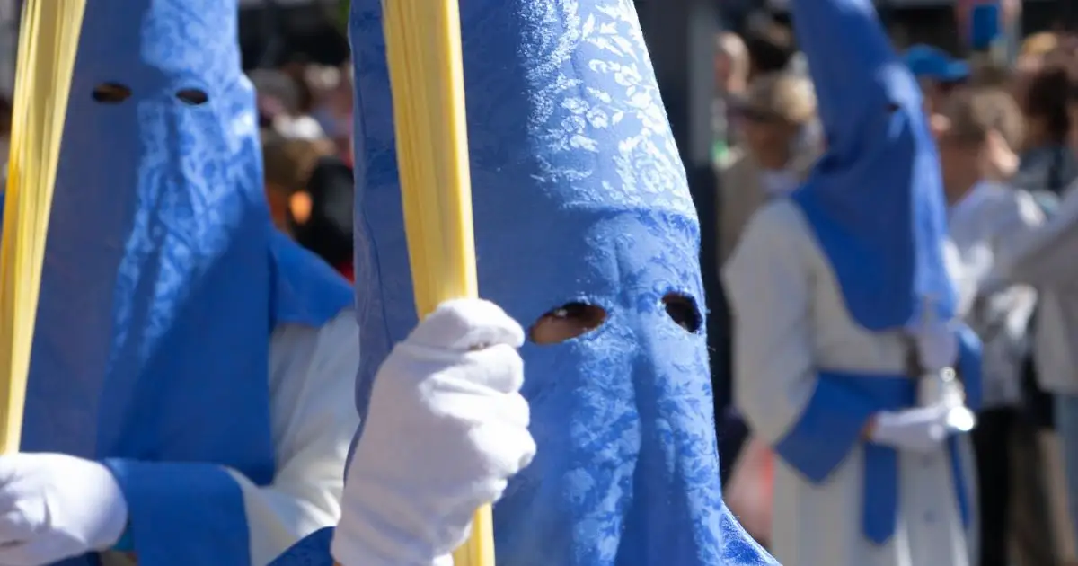 Historia del Capirote Nazareno en Semana Santa | Bórdate